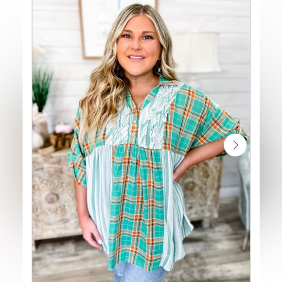 Gigio | Tops | Gigio Oversized Plaid Top | Poshmark